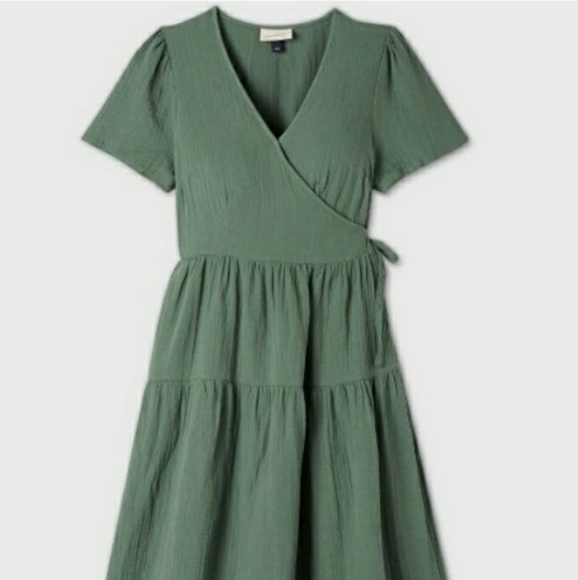 Universal Thread | Dresses | Universal Thread Green Wrap | Poshmark